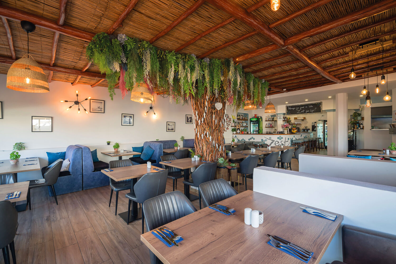 Zest Bistro: Homemade meals and live music in Praia da Luz - Inside Algarve